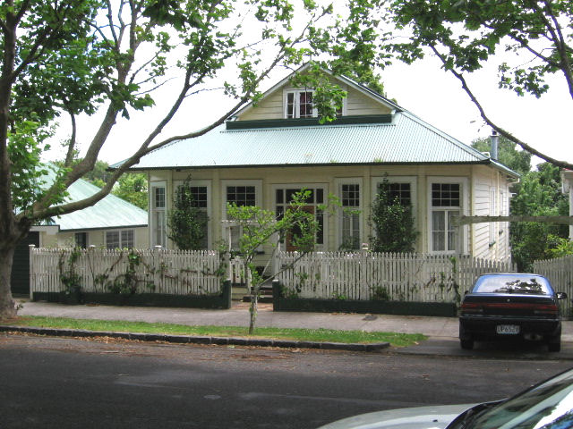 33 Castle Street, Grey Lynn - QV