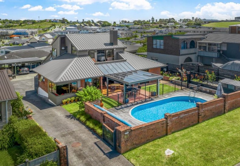57 Albatross Road, Red Beach, Orewa - QV