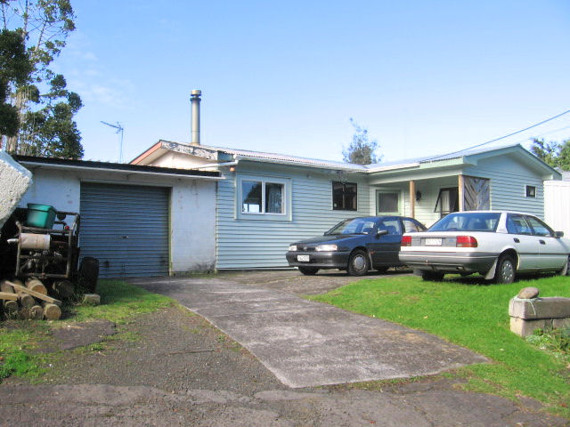 72 Kauri Point Road, Laingholm - QV