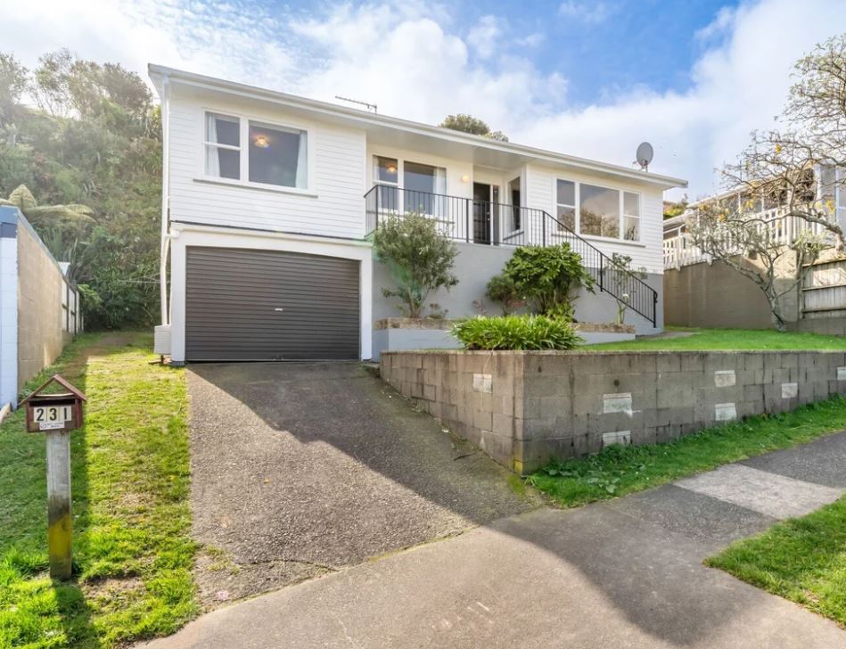 231 Dowse Drive, Maungaraki, Lower Hutt - QV
